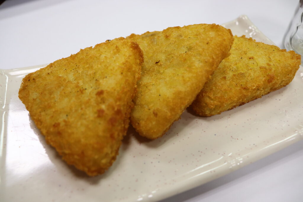Triangle HashBrown (10kg) - Chinatown Food Corporation